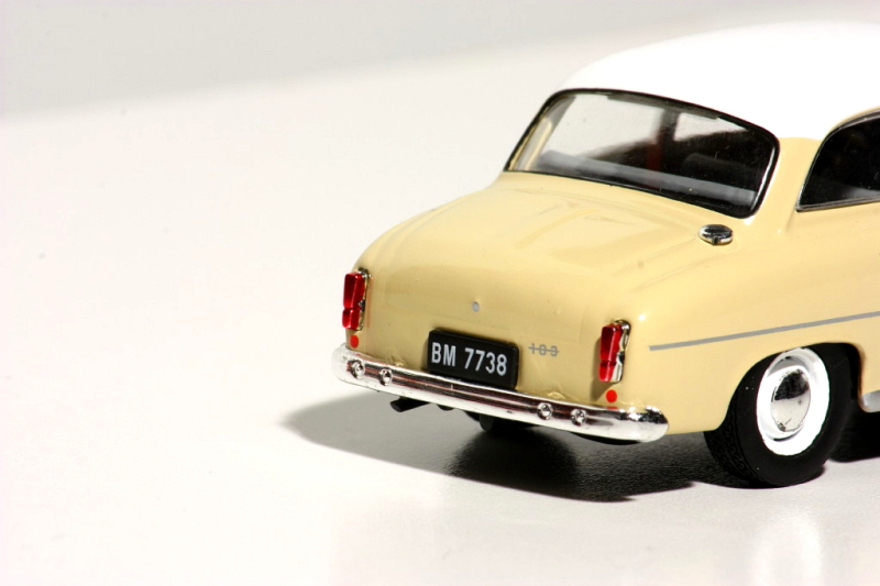 MiniAutoHobby: FSO Syrena 103