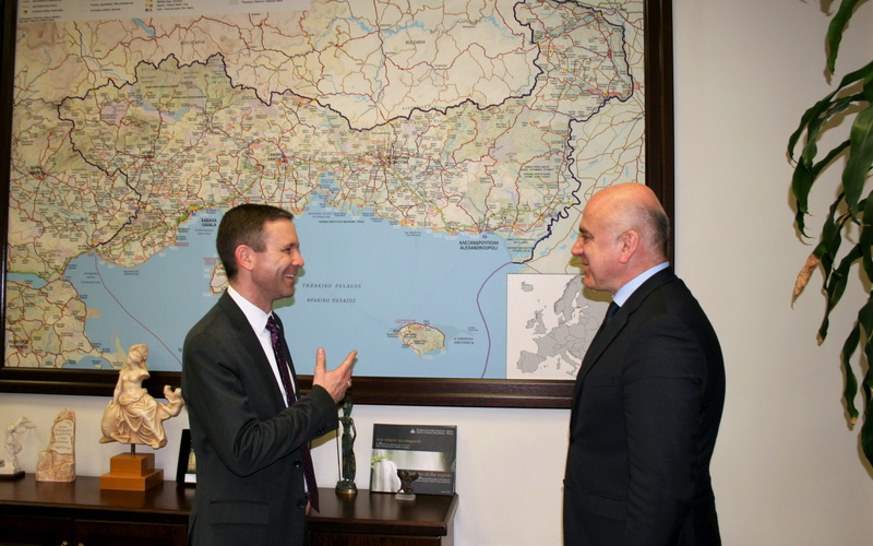 Συναντήσεις Μέτιου με τους γενικούς προξένους των ΗΠΑ και της Ρωσίας