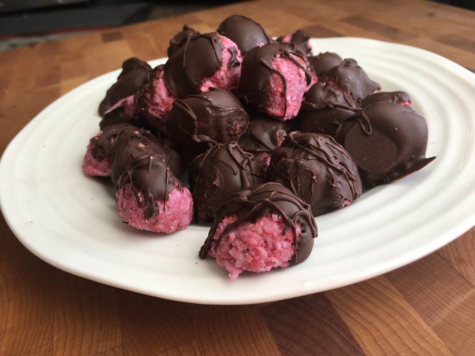 Raspberry Coconut Chocolates – The Home Baked Vegan
