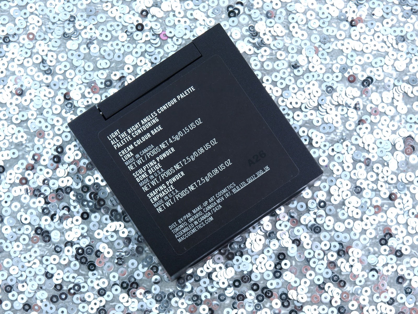 MAC All The Right Angles Contour Palette in "Light": Review and ...