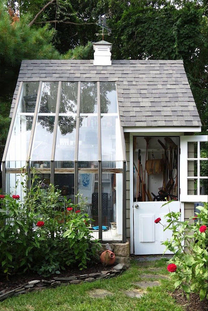 Content in a Cottage: Garden Shed / Art Studio