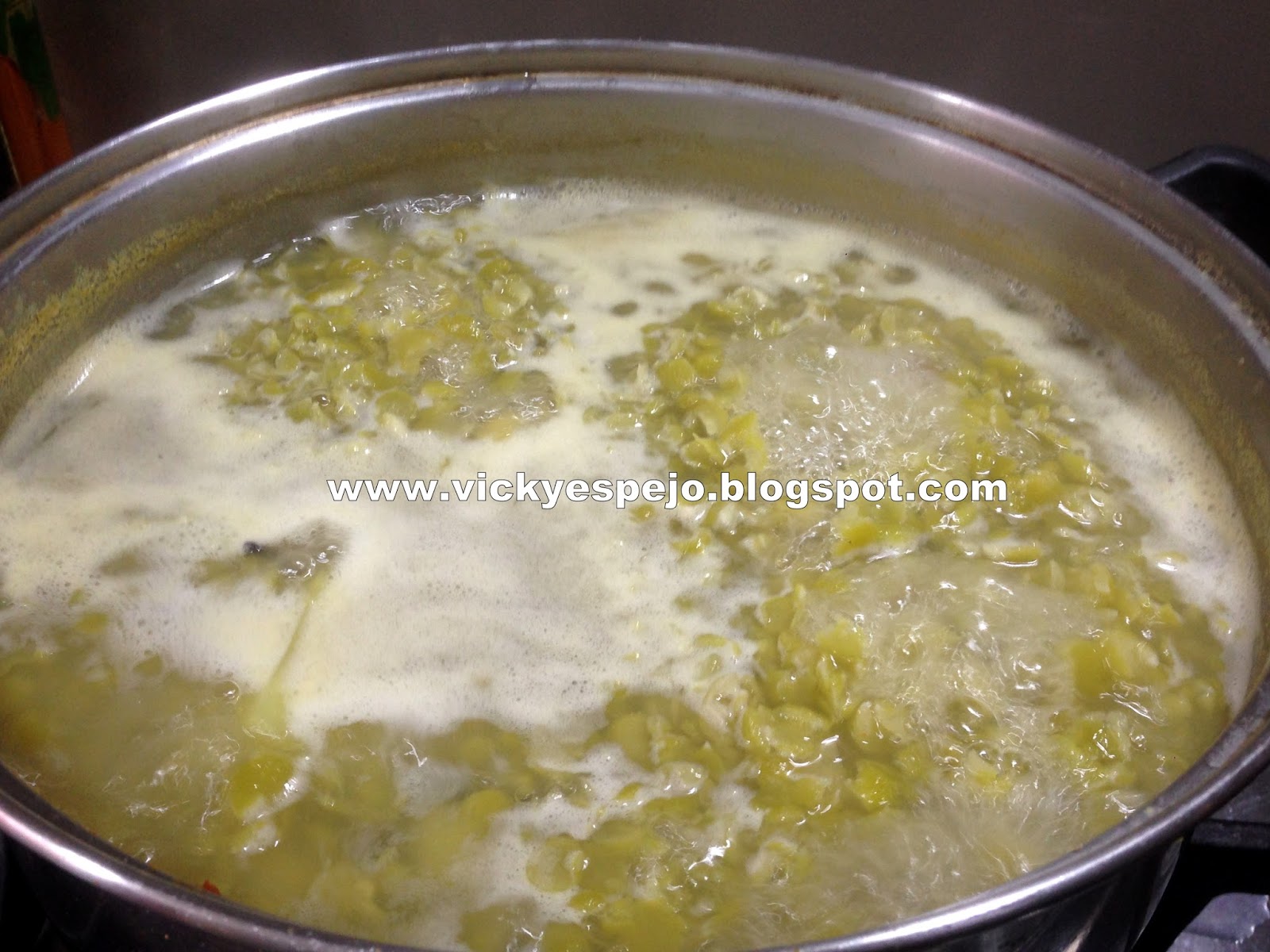 RECETAS E HISTORIAS DE FAMILIA: ALVERJITAS VERDES CON LOMO SALTADO