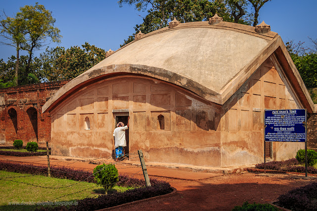 The Concrete Paparazzi: The Ruins of Gauda: Bengal's Ancient Capital
