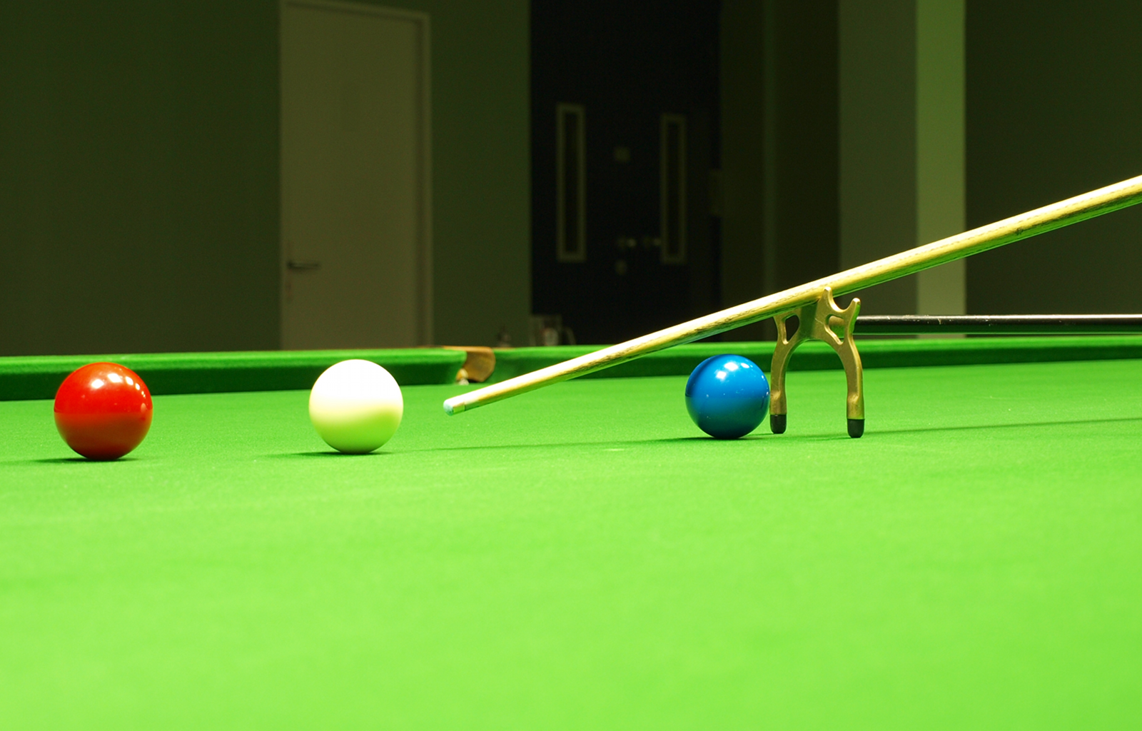 Ini Teknik Dasar Pukulan Billiard Untuk Pemula - ATURAN PERMAINAN