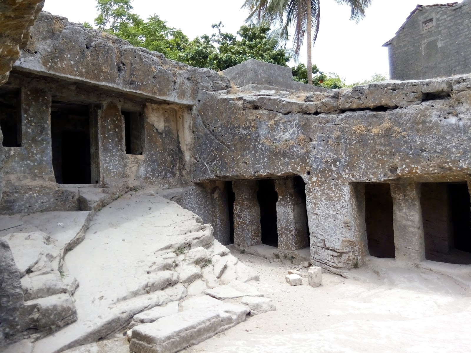 Baba Pyare Caves near Uparkot Fort in Junagadh in Gujarat | The journey ...