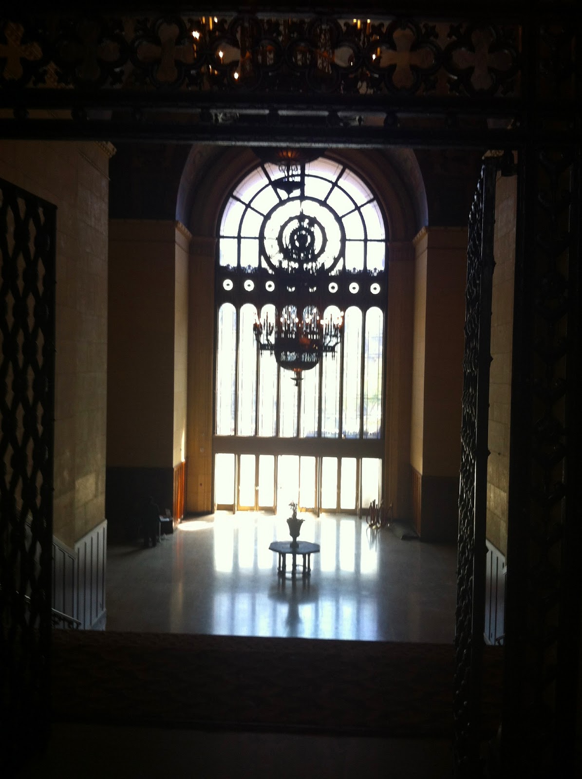 Old Hollywood, New Glitz: Pipe Organs, Chili Peppers, and Prohibition ...