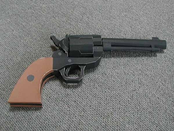 papercrafts de todos los niveles: aqui hay papercrafts de distintas armas