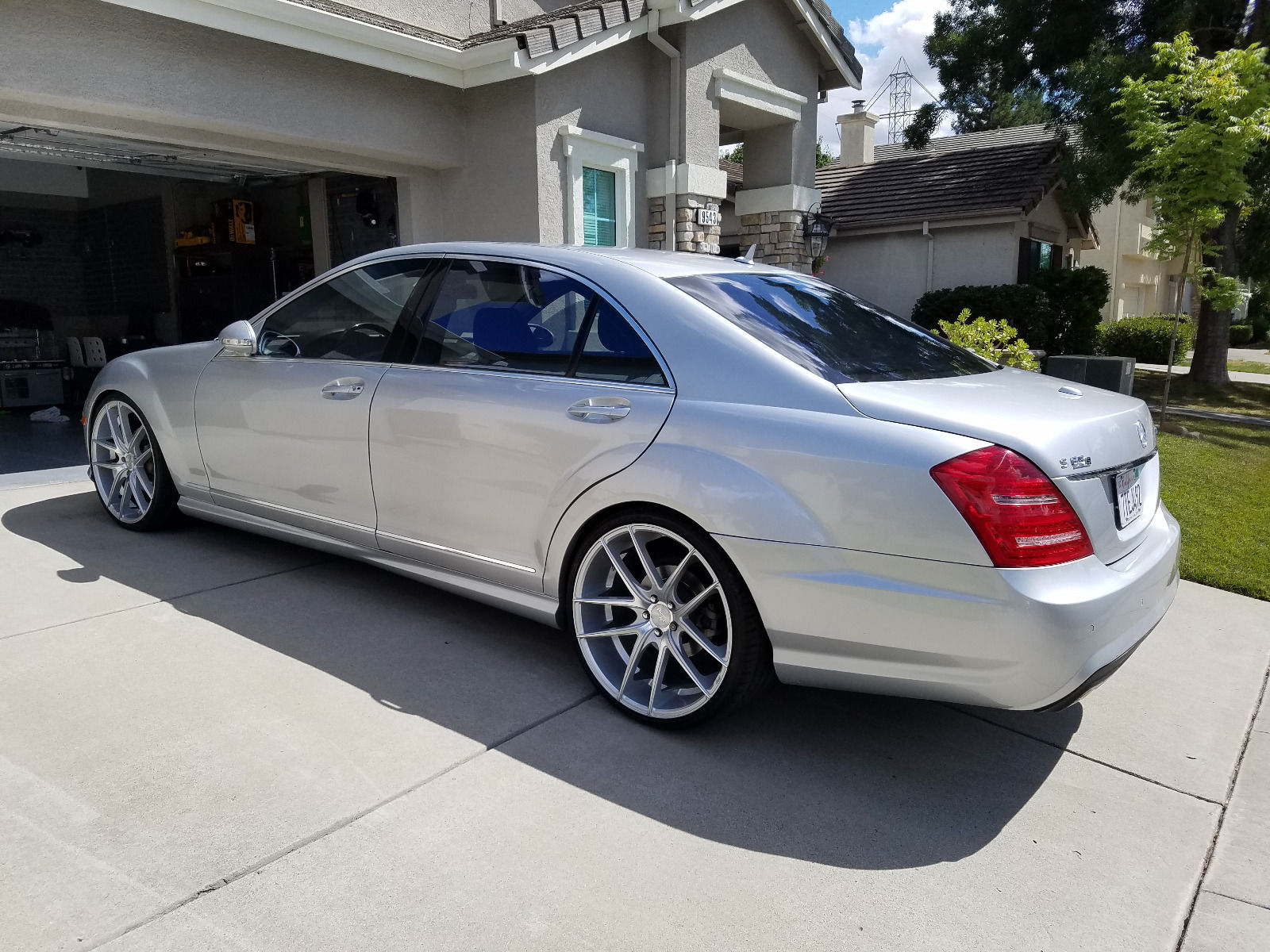 2007 Mercedes-Benz W221 S550 on 22" Niche Wheels | BENZTUNING