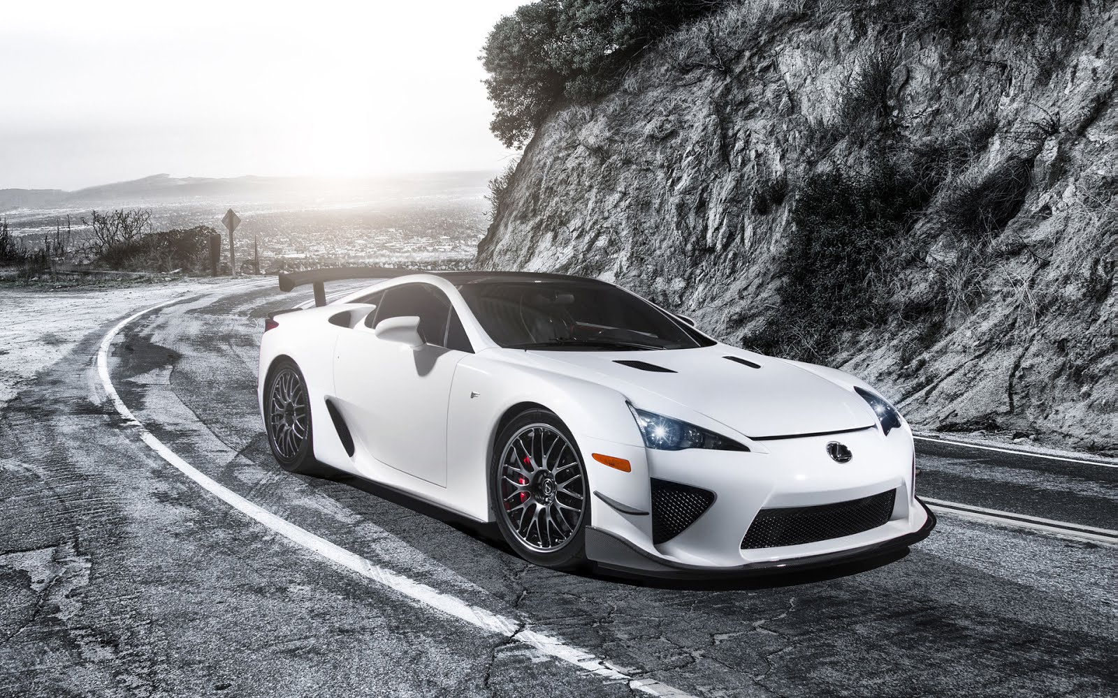 Motor 202: Lexus LFA Nürburgring Edition 2013