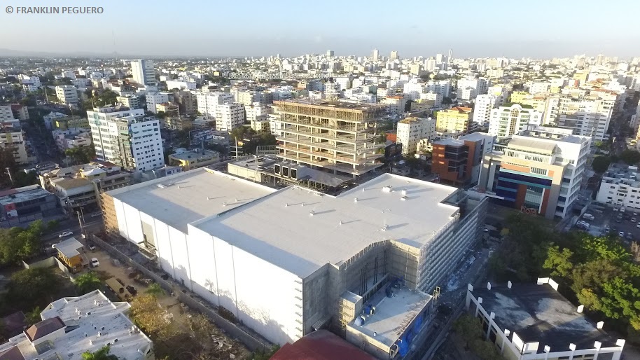 Así avanza la construcción Downtown Center - Urbanopolis.net