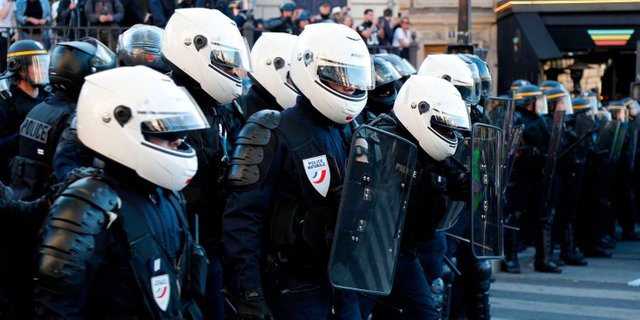 Gsg9 1/87 Unité spéciale: The BRAV-M of the PARIS Police Prefecture ...