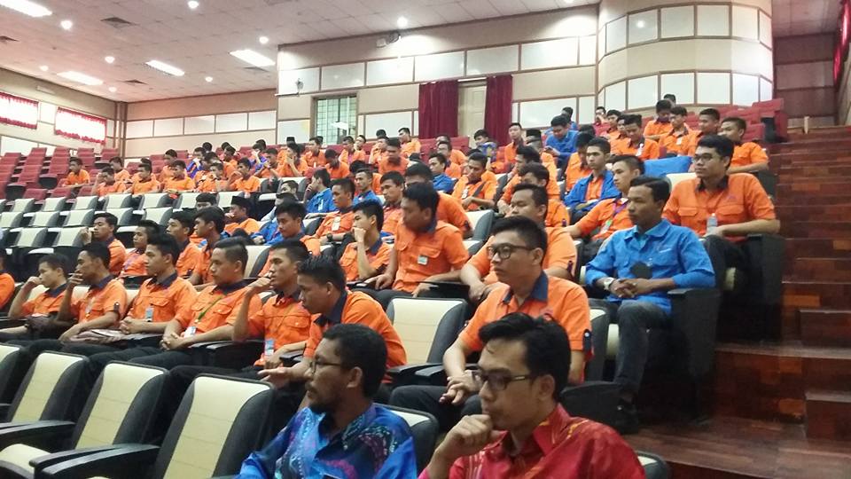 Majlis Anugerah Kecemerlangan & Penyampaian Sijil Vokasional Malaysia ...