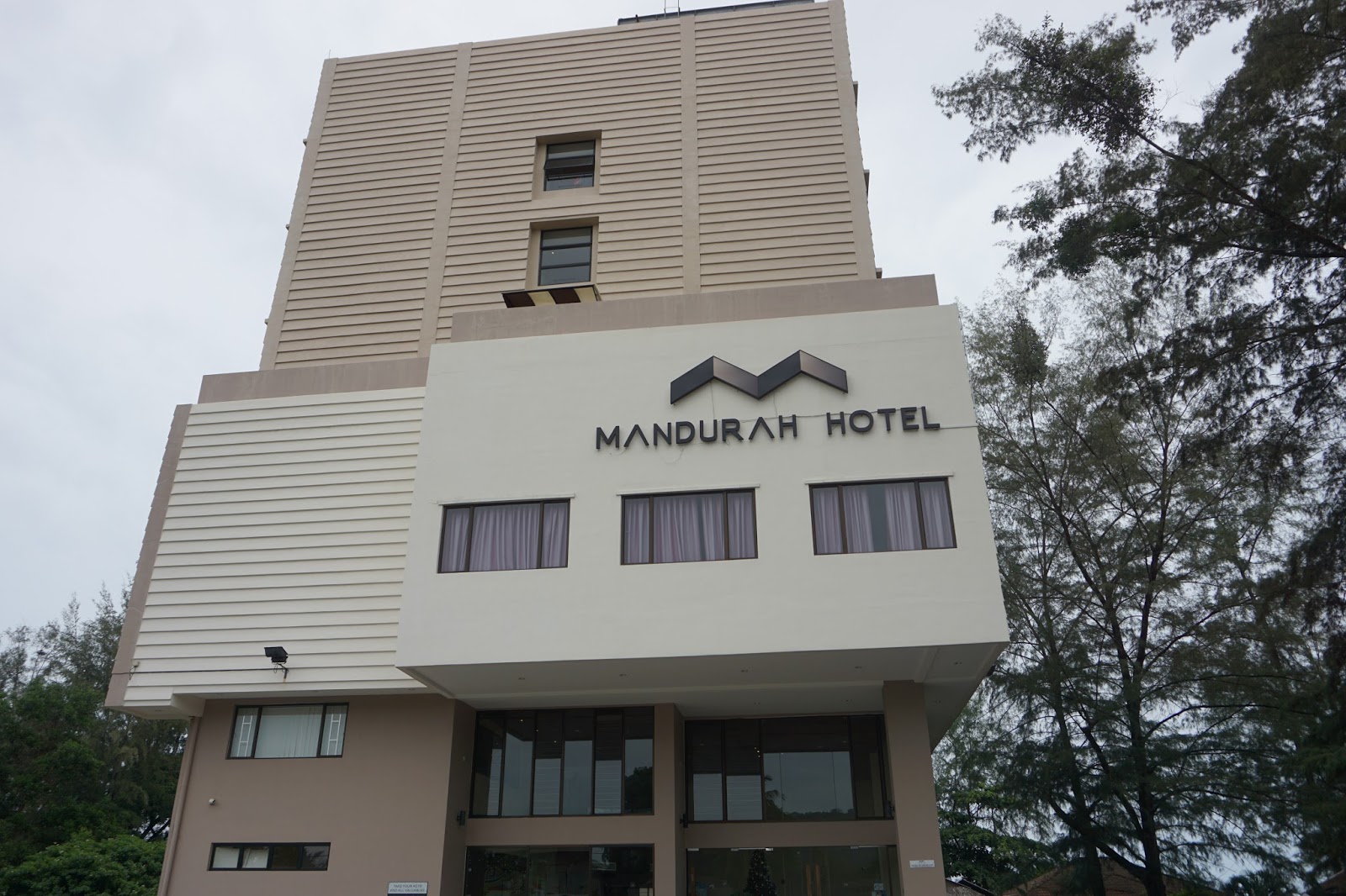 5 Little Angels: Hotel Mandurah Kuantan