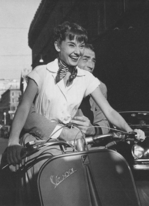 Interesting and Funny Vintage Photos of Audrey Hepburn on a Vespa ...