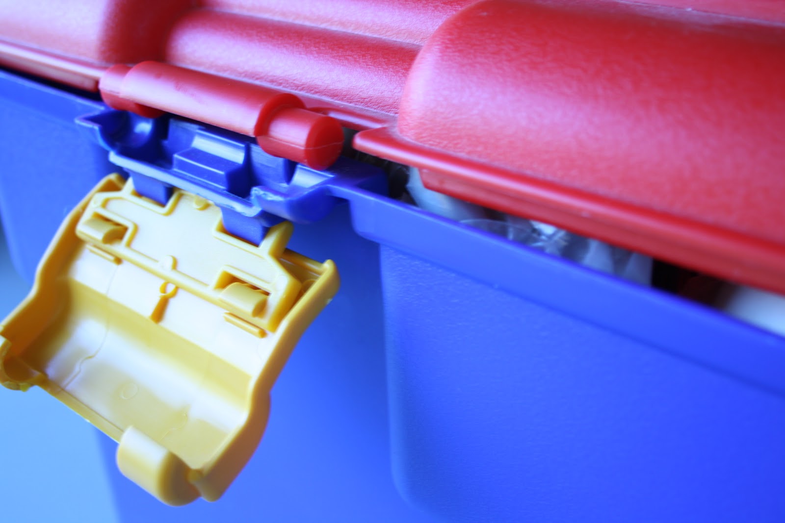 Plastic Hinge Design