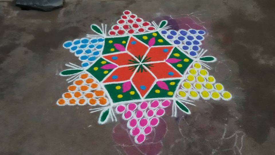 CHODAVARAMNET: SIX DUCKS IN A FLOWER RANGOLI ART WITH CHRISTAMAS BIG ...