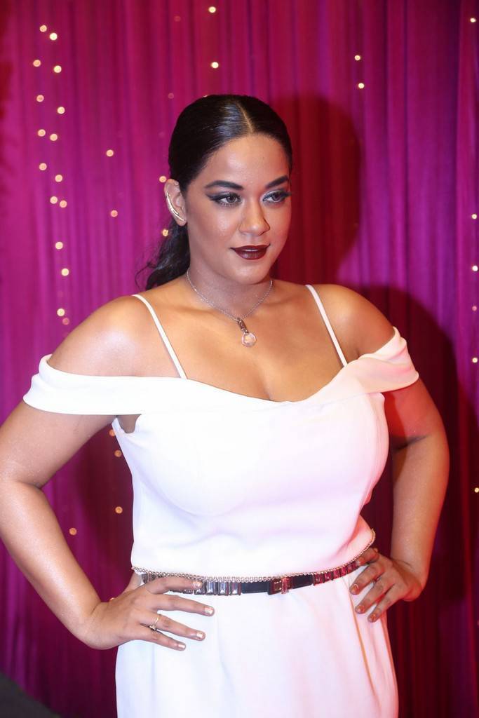 Mumaith Khan Latest Hot Cleveage Spicy White Transparent Skirt ...