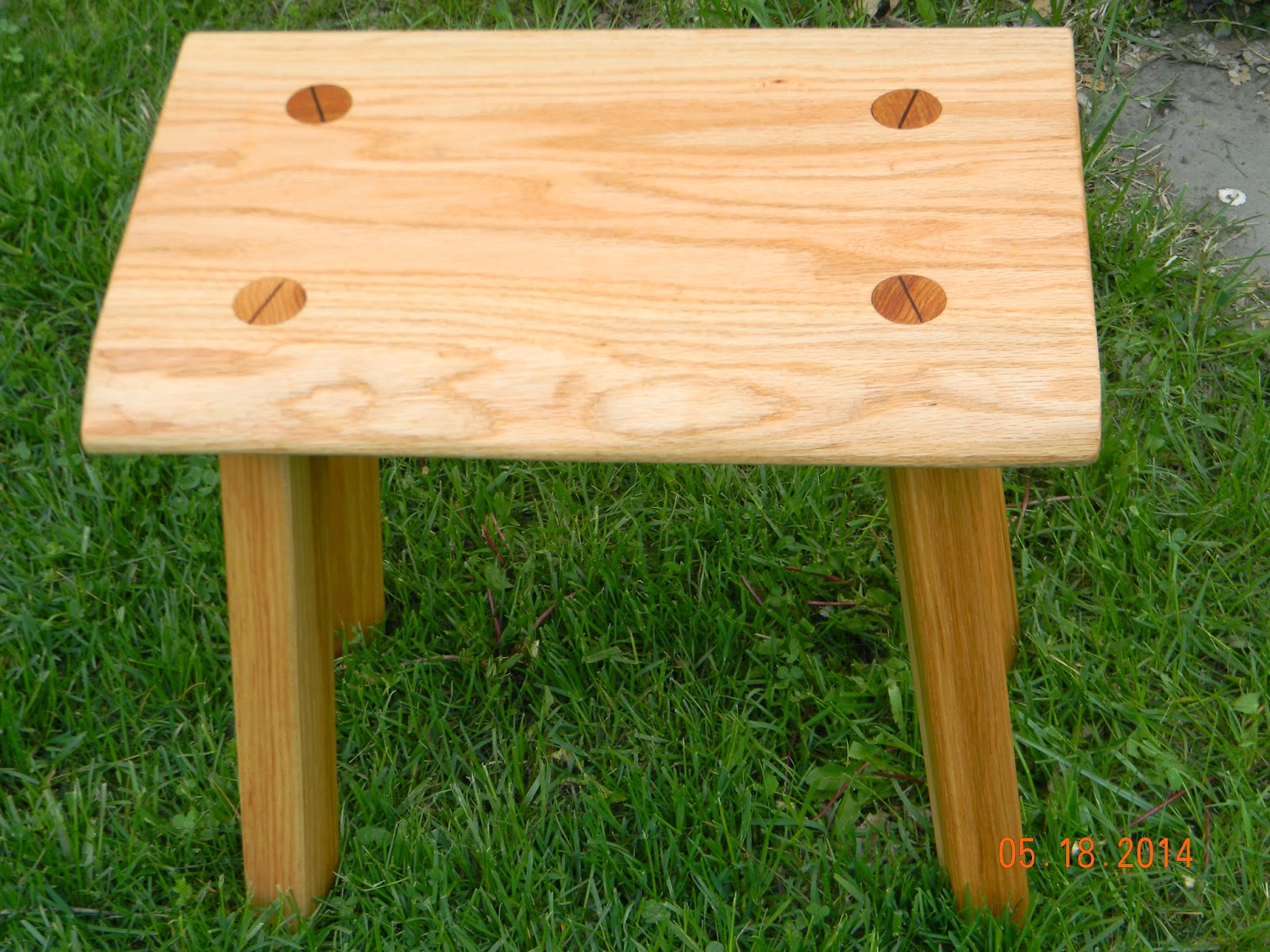 Round tenon stool