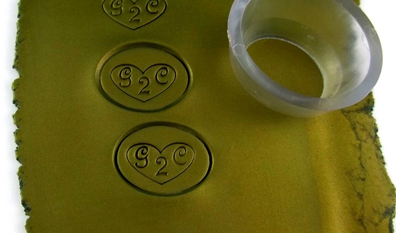 2 Good Claymates: Adding a Signature Stamp Tutorial