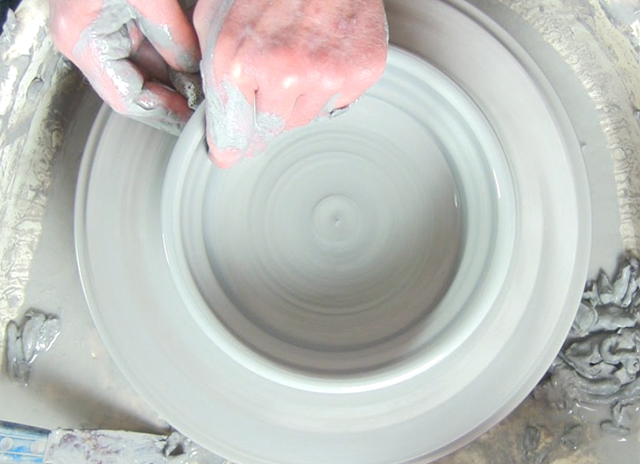alisaburke: throwing a pot: the basics