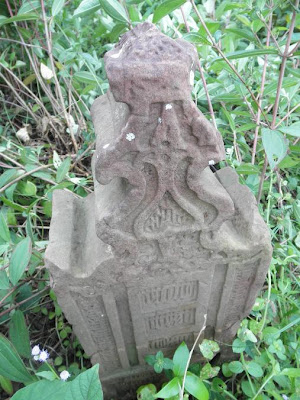 SENI LAMA MELAYU (MALAY OLDEN ART): Batu nesan Aceh berdekatan Kampung ...