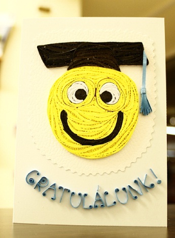 Papírvilág: smiley üdvözleten / quilled smiley on greeting card