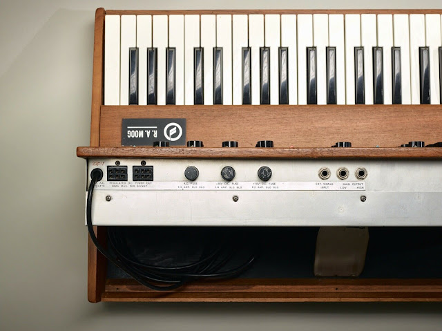 MATRIXSYNTH: R.A. Mini Moog synthesizer Model D extremely rare made in ...