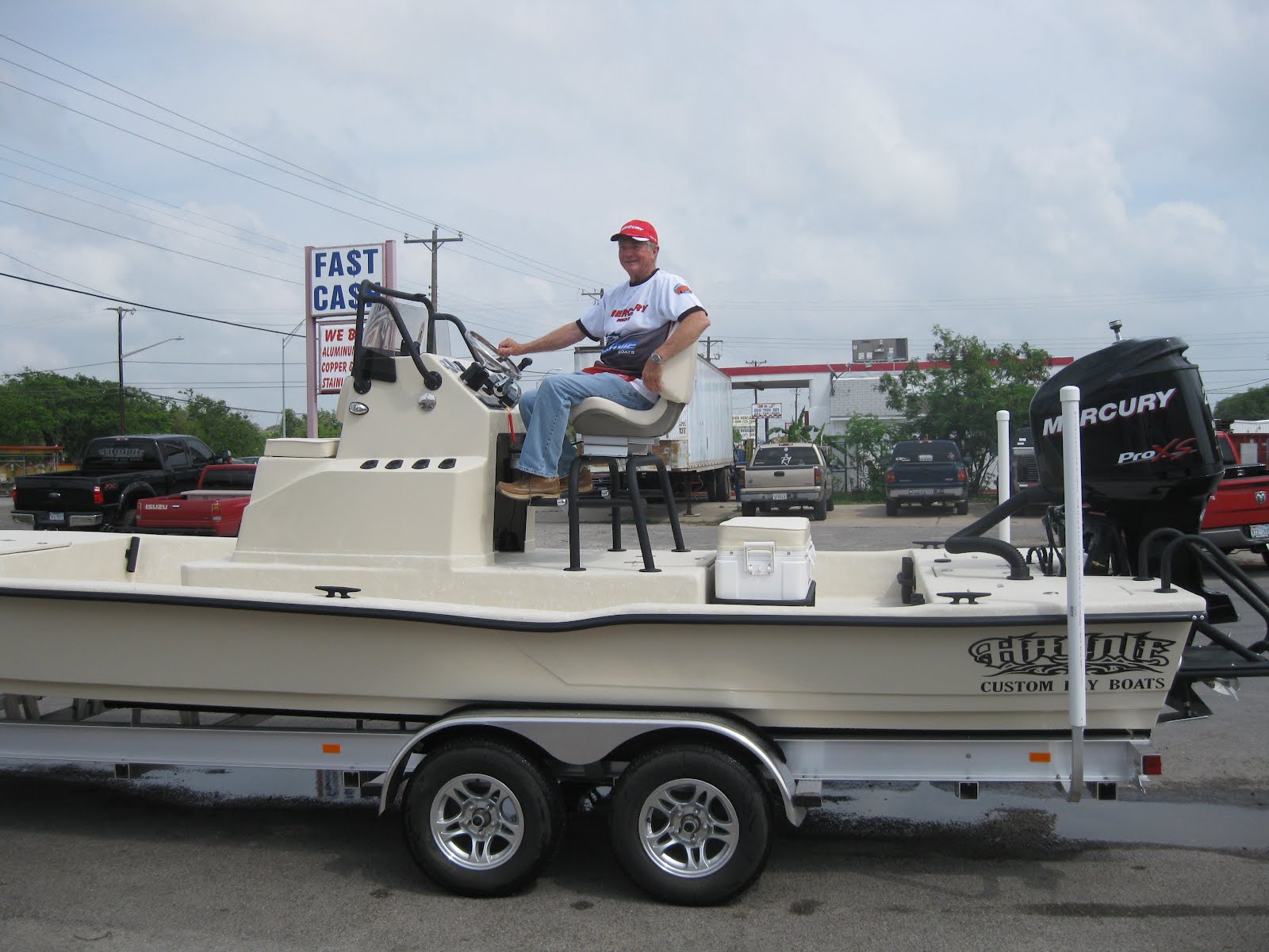 RON'S ROCKPORT FISHING REPORTS: NEW HAYNIE 24' CAT BOAT