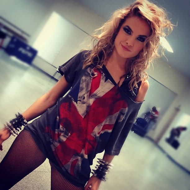 ANDRESSA SILVA: dezembro 2012