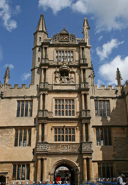 Roxanne: English 17th Century Architecture