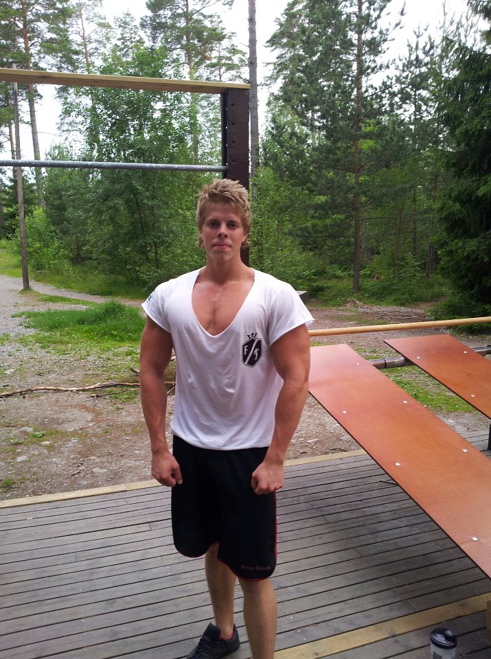 the beauty of male muscle: Marcus