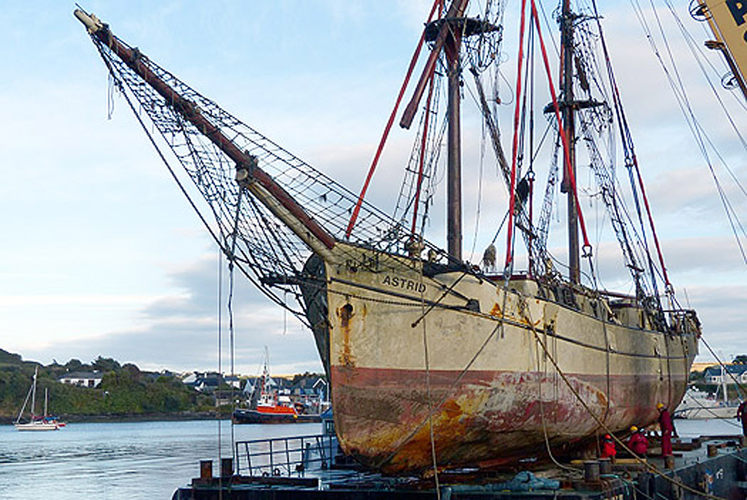 Around Perranuthnoe : Tall Ship Astrid