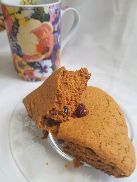 Hot and Cold Running Mom - Just my Stuff: Newfoundland Lassy Buns