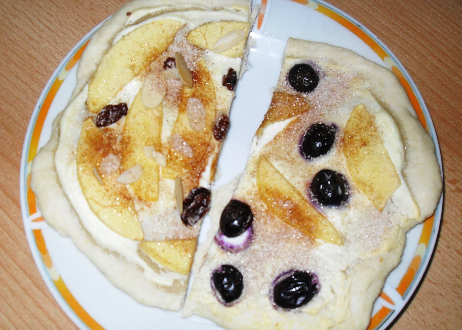 Sanna´s Hexenküche: Süße Fladen nach Flammkuchen Art