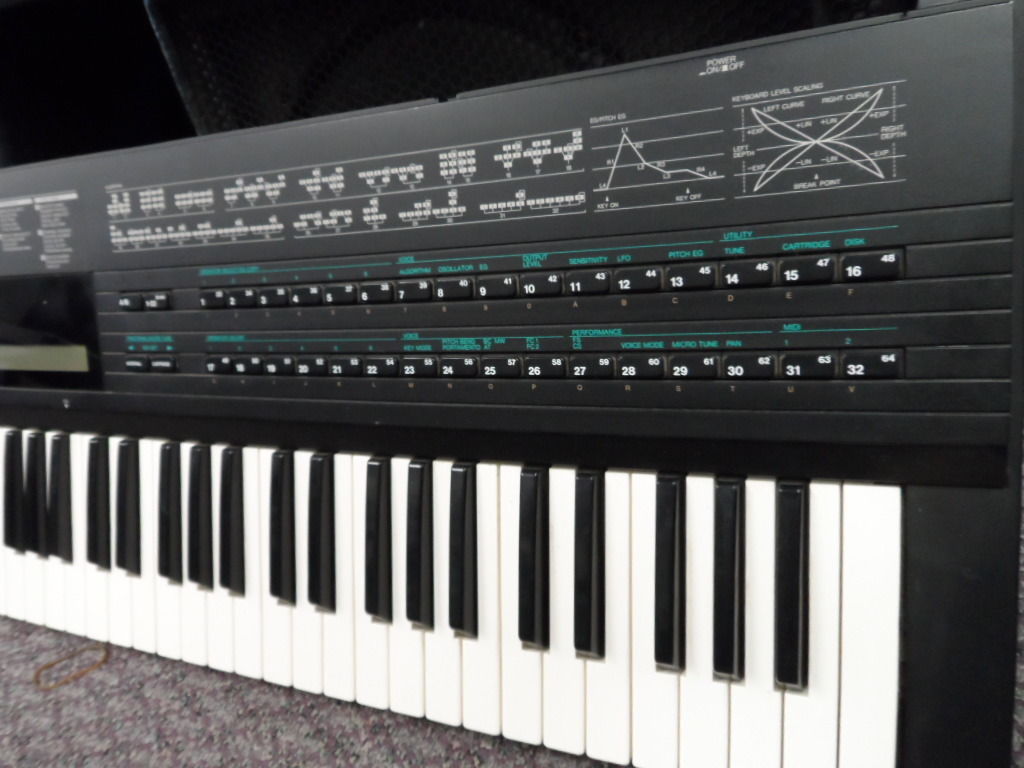 MATRIXSYNTH-B: Yamaha DX7 II FD