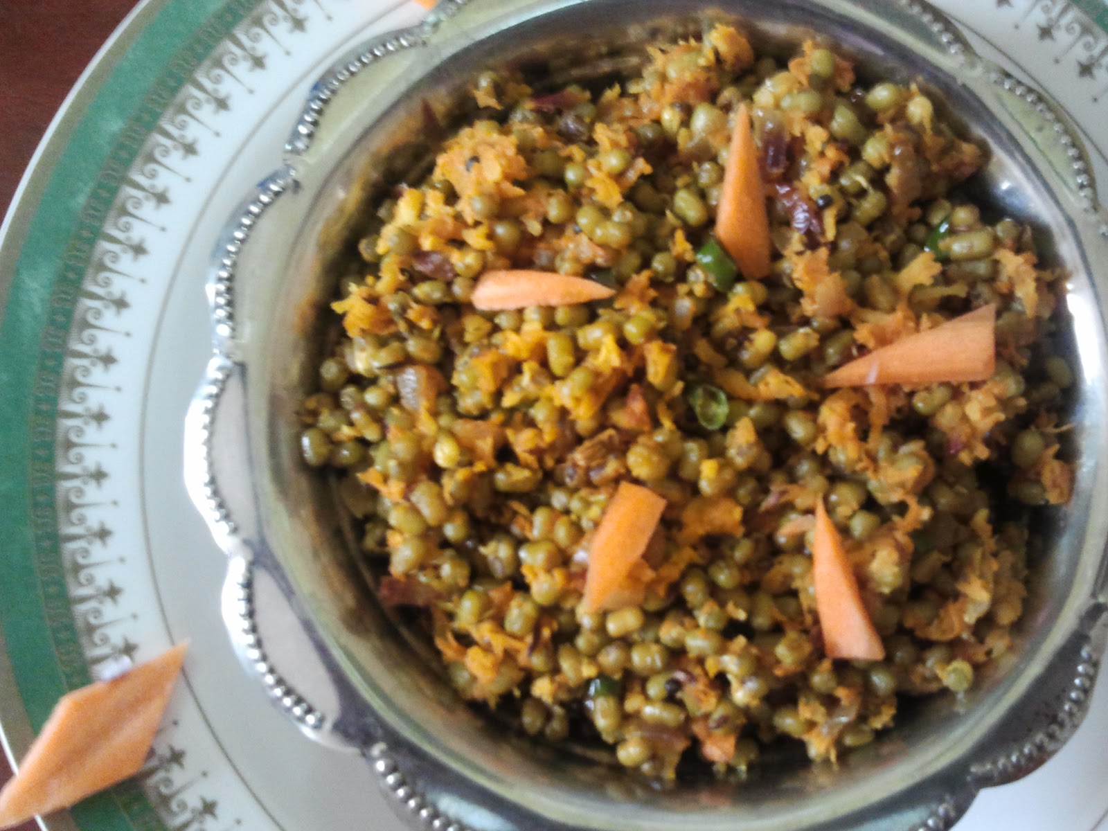 Nithya's Kitchen Court: Green Moong Dhall Curry/ Pachai Payaru Curry