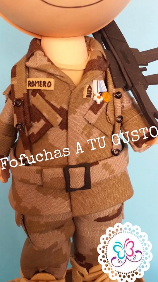 FOFUCHAS A TU GUSTO: Fofucho Militar Uniforme Arido Pixelado