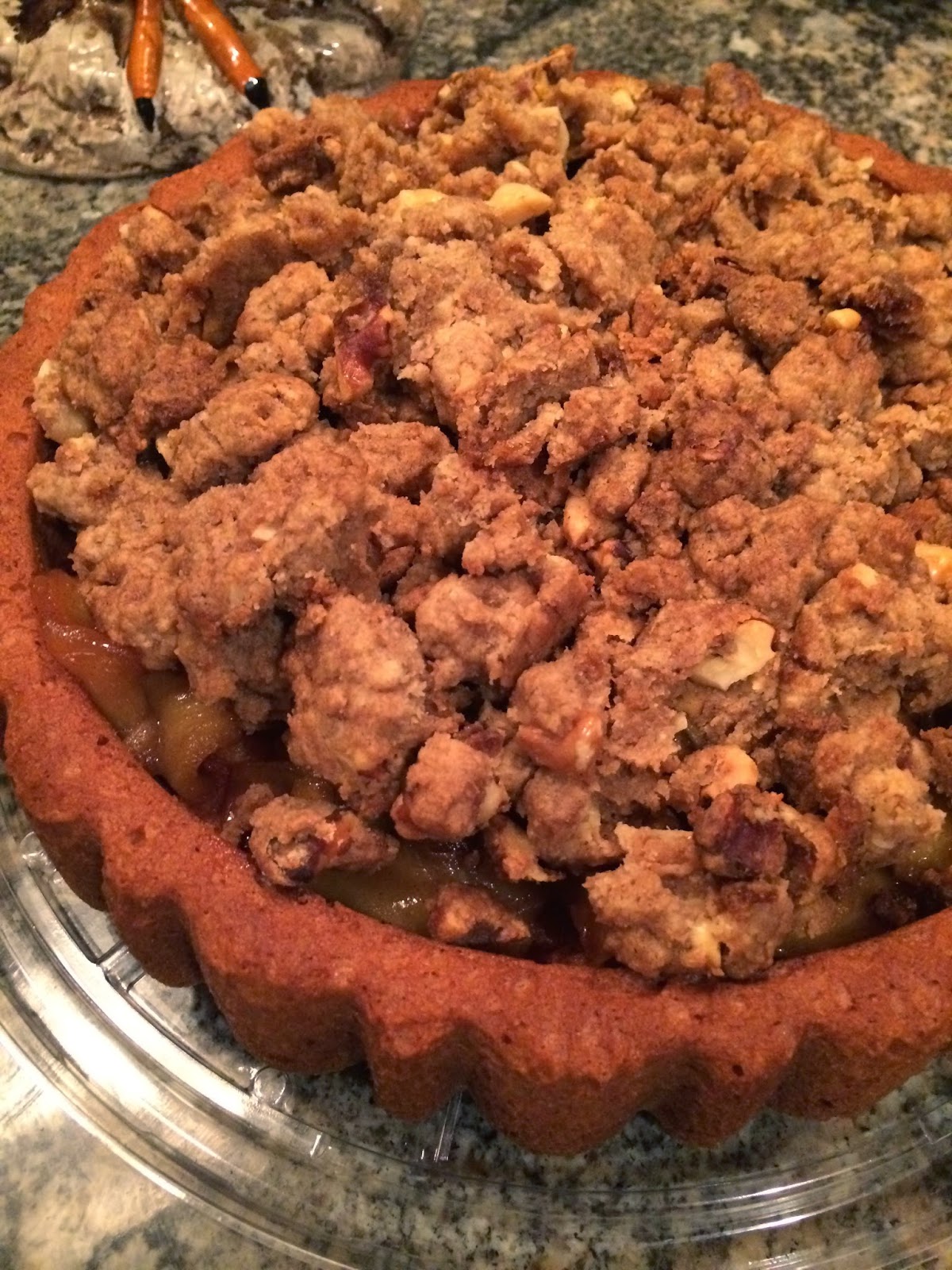 RUE MOUFFETARD: APPLE STUFFED APPLE CAKE!