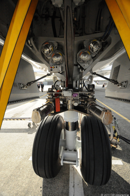Boeing 787 Dreamliner: Boeing 787-8 Dreamliner front landing Gear
