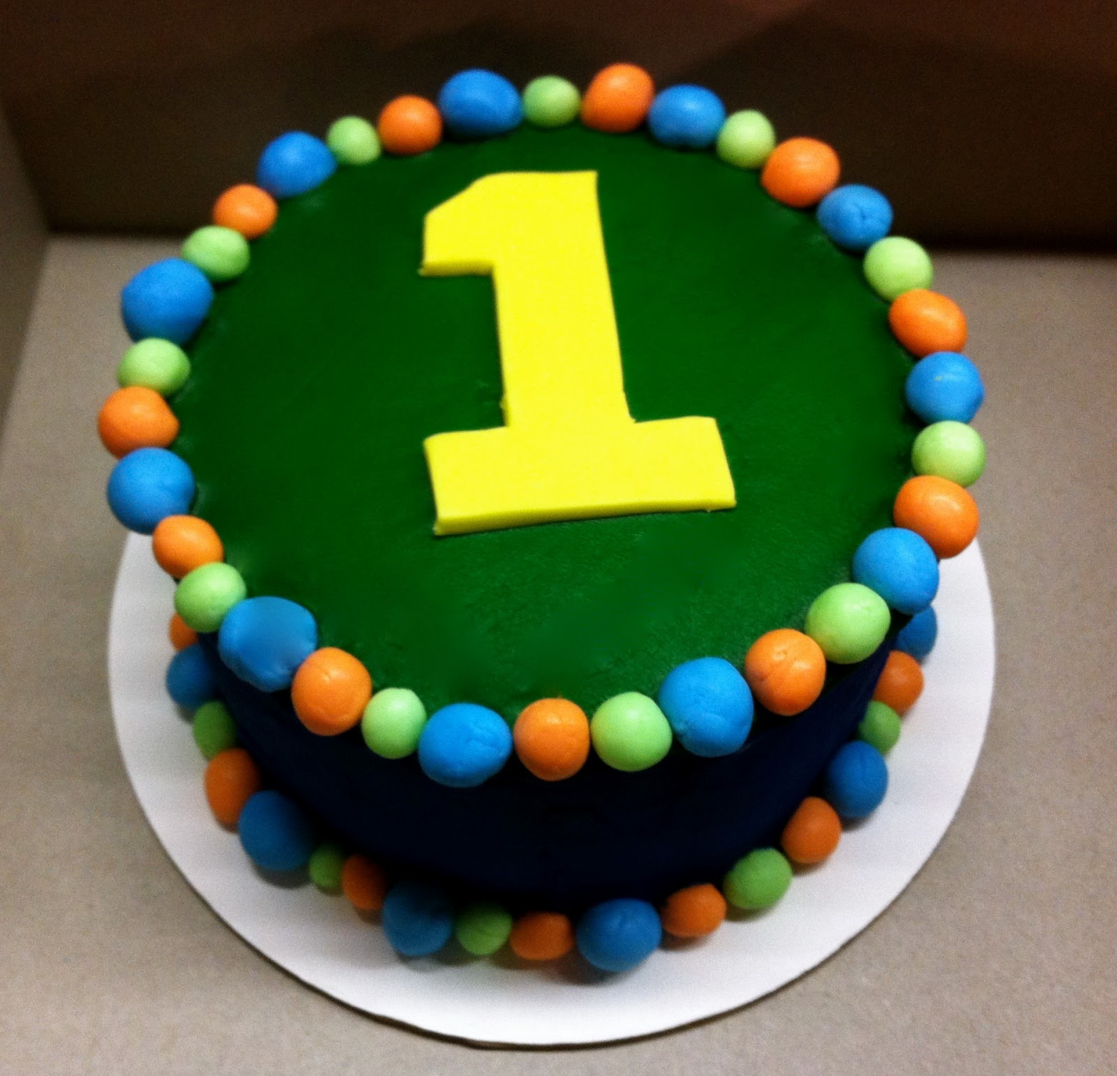 Sweet Confections By Amanda: Smash Cake Session