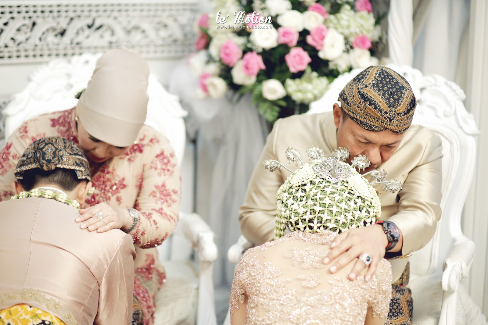 Le Motion Photo: Stephanie & Gilang Wedding (Pernikahan adat Jawa)