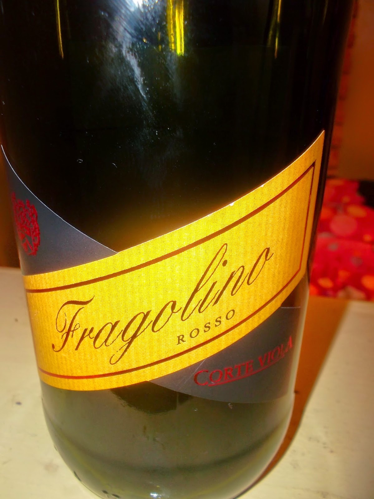 THE WINE AND FOOD REVIEW: WINE REVIEW: FRAGOLINO ROSSO