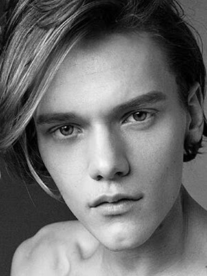 ELITE MODEL MANAGEMENT TORONTO : ‪Ryan Keating‬ a la Paris!!! ‪#‎thatface‬