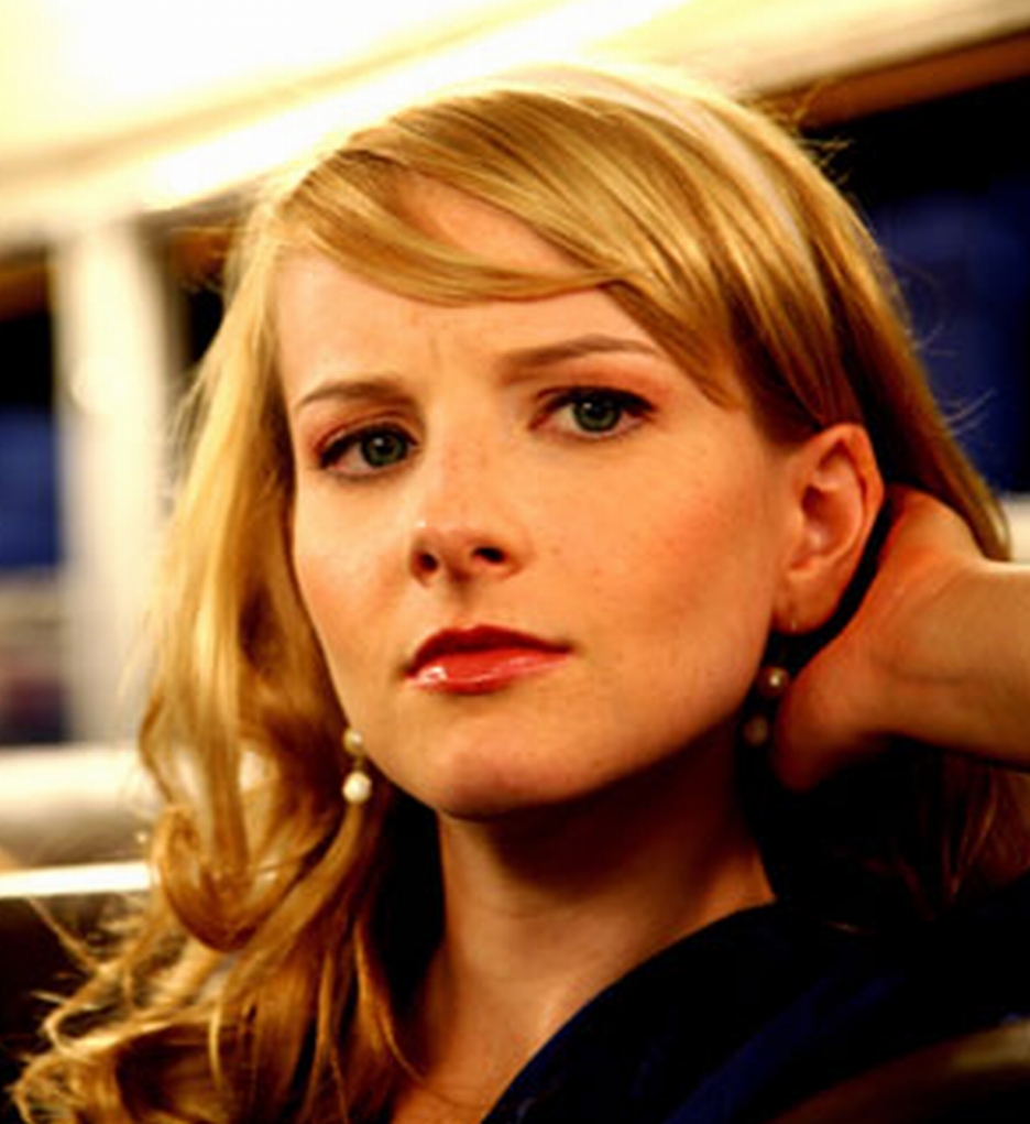 Melissa Rauch Photos | Tv Series Posters and Cast