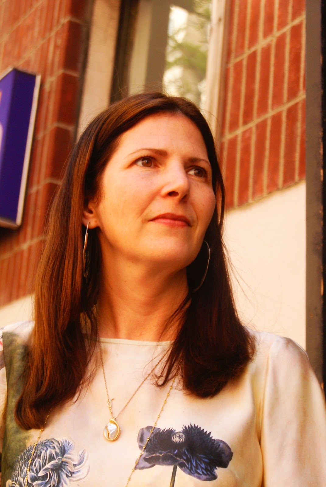 Street Gazing: Street Gazing... Kate Egan, floral dress and patented heels.