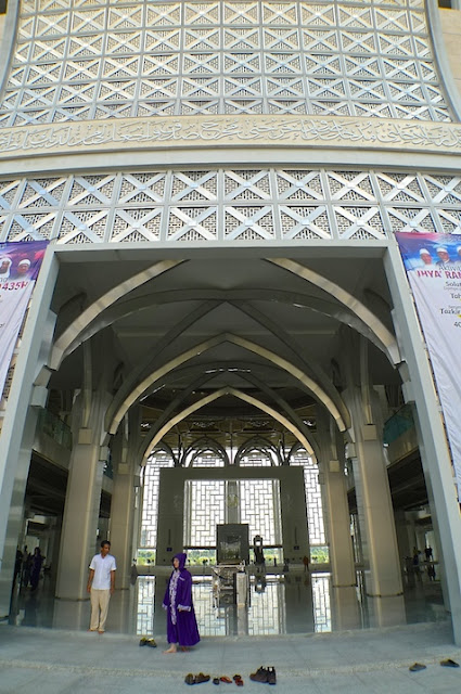 My Very First Blog: The Iron Mosque In Putrajaya
