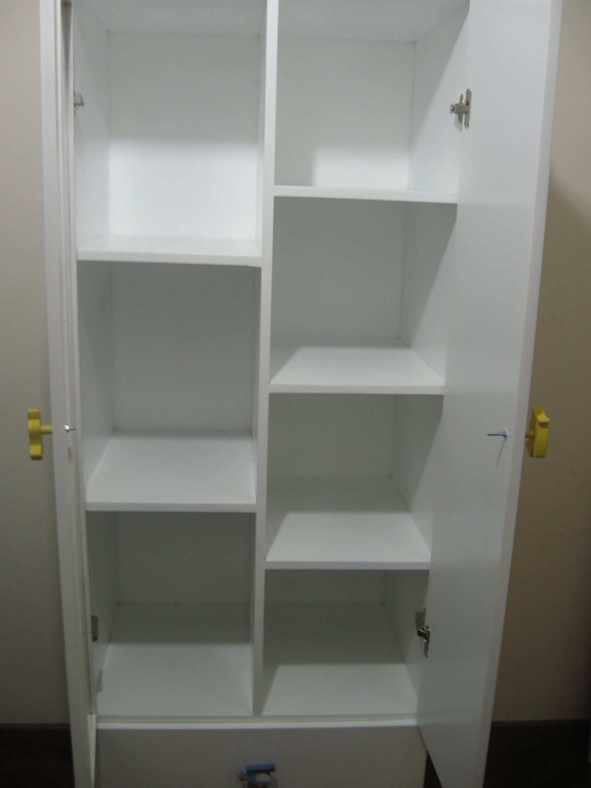 Arrorró Muebles Infantiles: Cómodas, chifoniers, placares y roperitos!