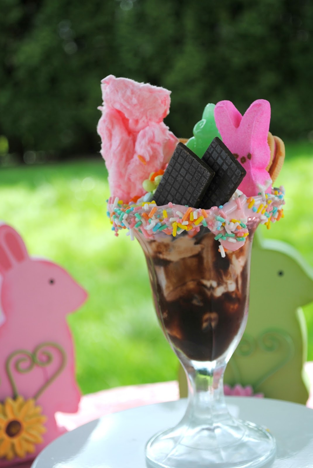 Fizzy Party: Crazy Easter Sundae