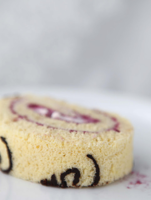 mother´s day with an ornamental cake roll and a free template ...