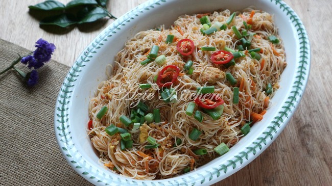 Mee Hoon Goreng Mudah Dan Sedap - Azie Kitchen